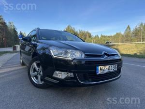 Melns Citroen C5 2011 Jēkabpils, ar dzinēja tilpumu 2.00 L un nobraukumu 425 tūkst. km par 2800 €, foto 3 vietnē AUTOMOTO.COM.LV