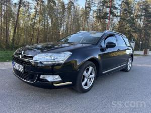 Melns Citroen C5 2011 Jēkabpils, ar dzinēja tilpumu 2.00 L un nobraukumu 425 tūkst. km par 2800 €, foto 6 vietnē AUTOMOTO.COM.LV