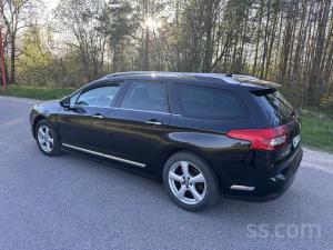 Melns Citroen C5 2011 Jēkabpils, ar dzinēja tilpumu 2.00 L un nobraukumu 425 tūkst. km par 2800 €, foto 8 vietnē AUTOMOTO.COM.LV