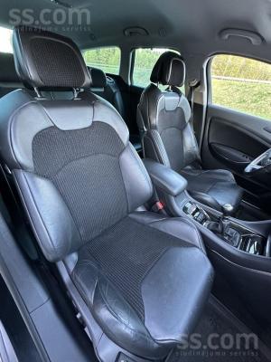Melns Citroen C5 2011 Jēkabpils, ar dzinēja tilpumu 2.00 L un nobraukumu 425 tūkst. km par 2800 €, foto 11 vietnē AUTOMOTO.COM.LV