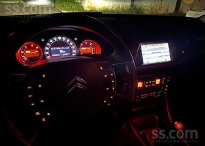 Melns Citroen C5 2011 Jēkabpils, ar dzinēja tilpumu 2.00 L un nobraukumu 425 tūkst. km par 2800 €, foto 20 vietnē AUTOMOTO.COM.LV