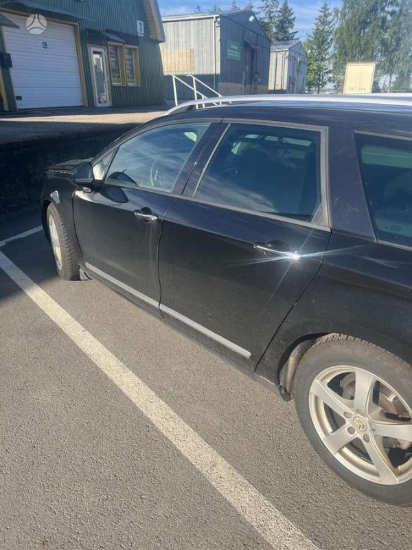 Black Citroen C5 2011 in Panevezys, with an engine capacity of 2.00 L and mileage of 341 thousand km for 1500 €, photo 2 on AUTOMOTO.COM.LV