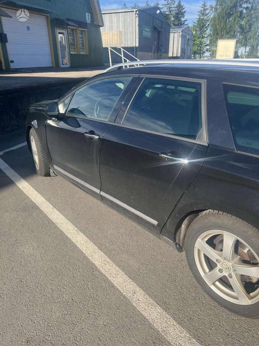 Black Citroen C5 2011 in Panevezys, with an engine capacity of 2.00 L and mileage of 341 thousand km for 1500 €, photo 3 on AUTOMOTO.COM.LV