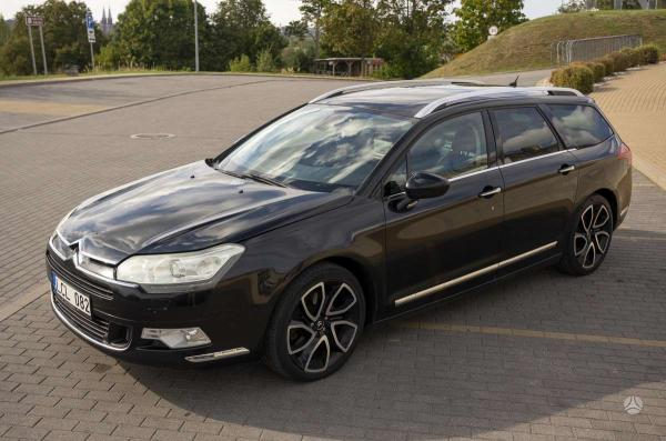 Melns Citroen C5 2011 Anykščiai, ar dzinēja tilpumu 2.99 L un nobraukumu 309 tūkst. km par 3500 €, foto 7 vietnē AUTOMOTO.COM.LV