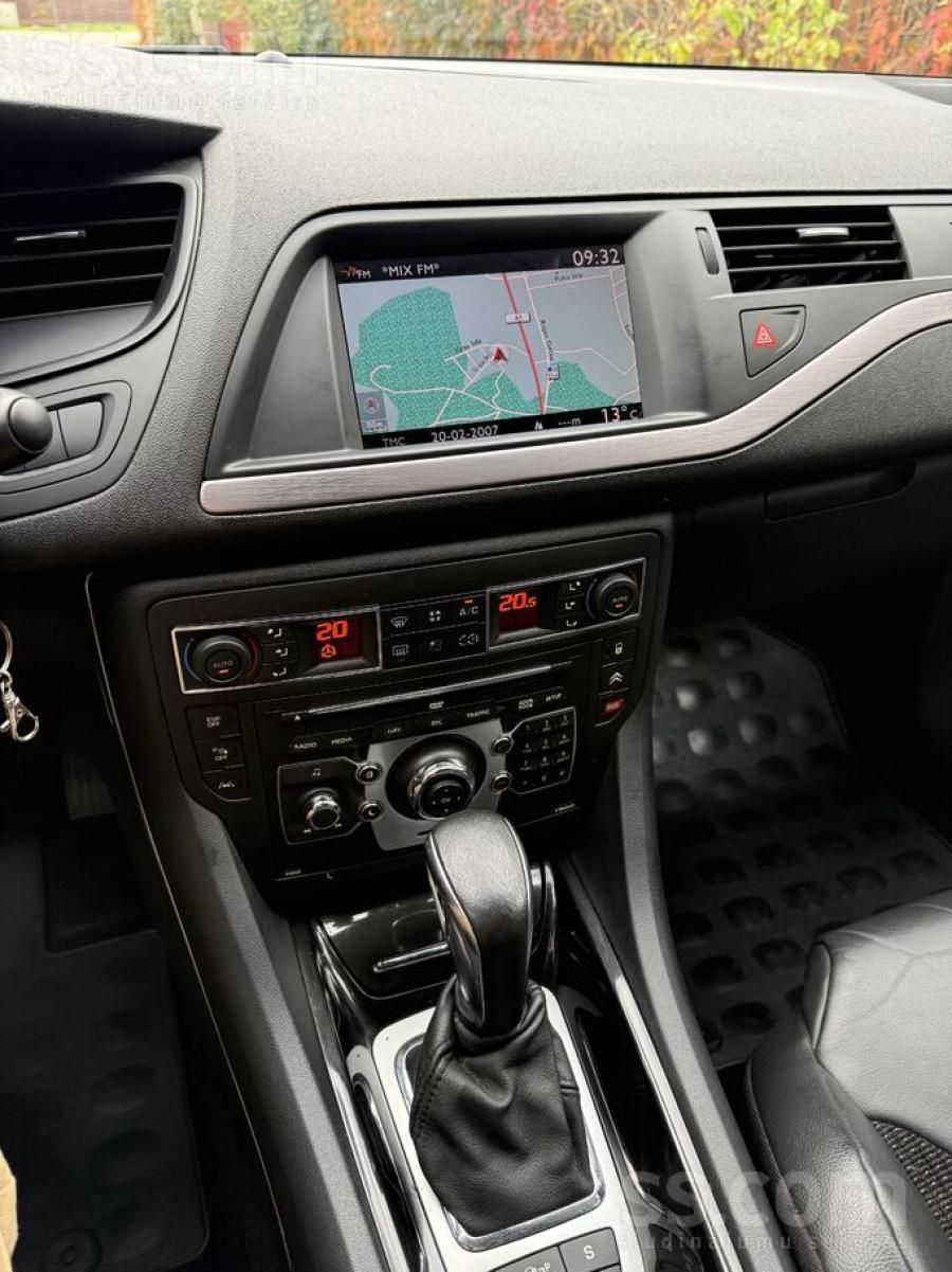 Melns Citroen C5 2011 Rīga, ar dzinēja tilpumu 1.60 L un nobraukumu 176 tūkst. km par 5200 €, foto 16 vietnē AUTOMOTO.COM.LV