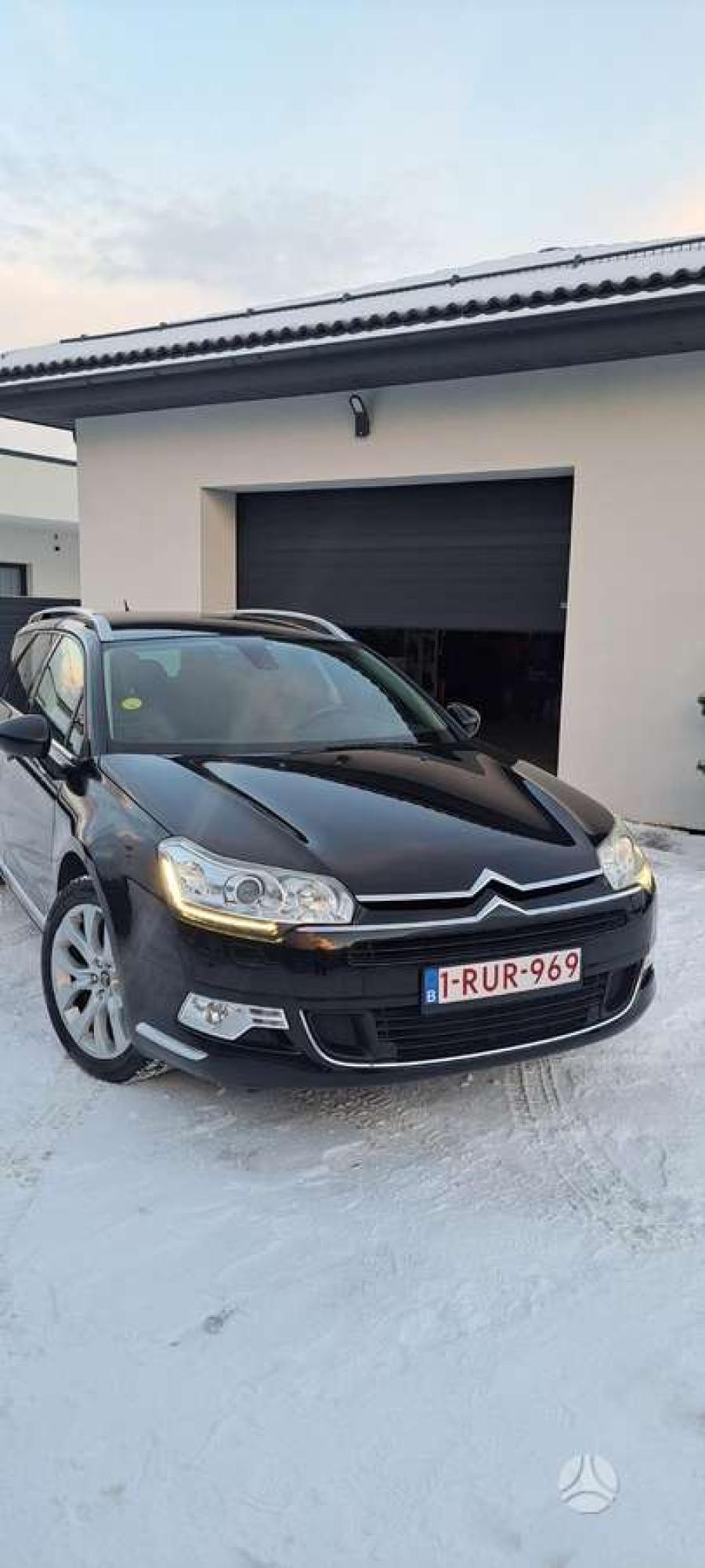Melns Citroen C5 2012 Palanga, ar dzinēja tilpumu 2.00 L un nobraukumu 237 tūkst. km par 4300 €, foto 1 vietnē AUTOMOTO.COM.LV