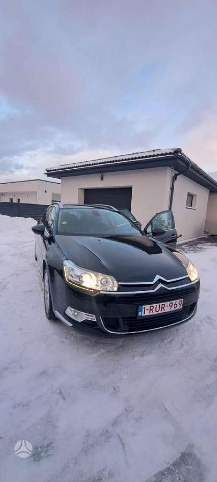 Melns Citroen C5 2012 Palanga, ar dzinēja tilpumu 2.00 L un nobraukumu 237 tūkst. km par 4300 €, foto 5 vietnē AUTOMOTO.COM.LV