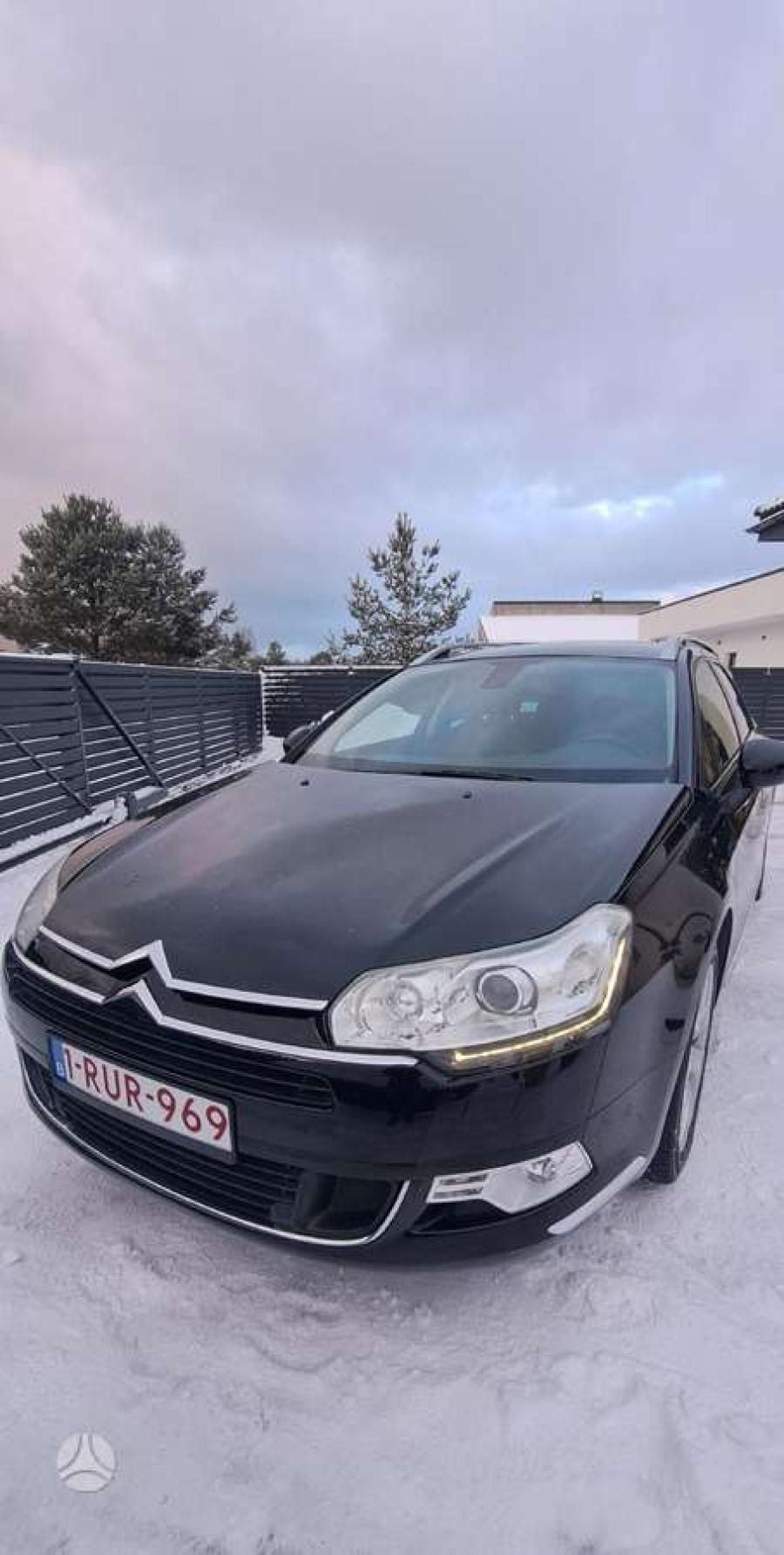 Melns Citroen C5 2012 Palanga, ar dzinēja tilpumu 2.00 L un nobraukumu 237 tūkst. km par 4300 €, foto 8 vietnē AUTOMOTO.COM.LV