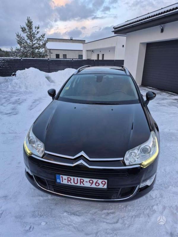 Melns Citroen C5 2012 Palanga, ar dzinēja tilpumu 2.00 L un nobraukumu 237 tūkst. km par 4300 €, foto 10 vietnē AUTOMOTO.COM.LV
