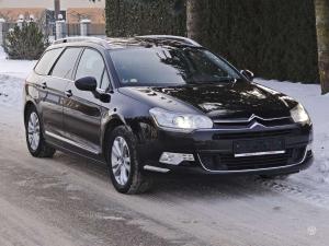 Black Citroen C5 2012 in Kedainiai, with an engine capacity of 2.00 L and mileage of 251 thousand km for 4200 €, photo 2 on AUTOMOTO.COM.LV