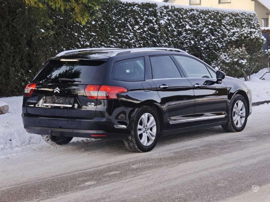 Black Citroen C5 2012 in Kedainiai, with an engine capacity of 2.00 L and mileage of 251 thousand km for 4200 €, photo 5 on AUTOMOTO.COM.LV