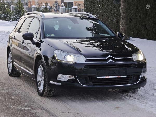 Black Citroen C5 2012 in Kedainiai, with an engine capacity of 2.00 L and mileage of 251 thousand km for 3999 €, photo 2 on AUTOMOTO.COM.LV