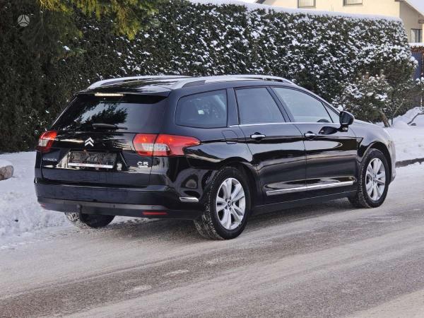 Black Citroen C5 2012 in Kedainiai, with an engine capacity of 2.00 L and mileage of 251 thousand km for 3999 €, photo 6 on AUTOMOTO.COM.LV