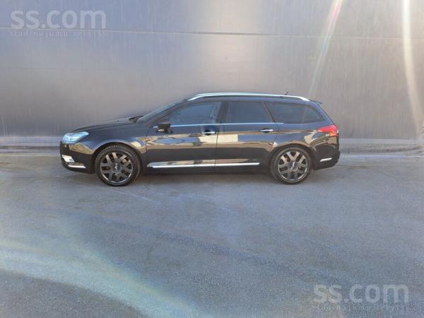 Black Citroen C5 2012 in Riga, with an engine capacity of 3.00 L and mileage of 0 thousand km for 4750 €, photo 8 on AUTOMOTO.COM.LV