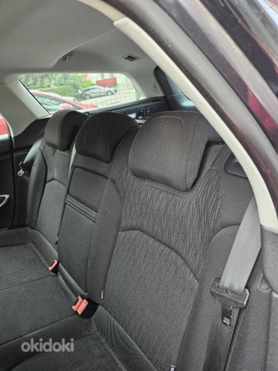 Melns Citroen C5 2012 Tallina, ar dzinēja tilpumu 2.00 L un nobraukumu 360 tūkst. km par 3500 €, foto 7 vietnē AUTOMOTO.COM.LV