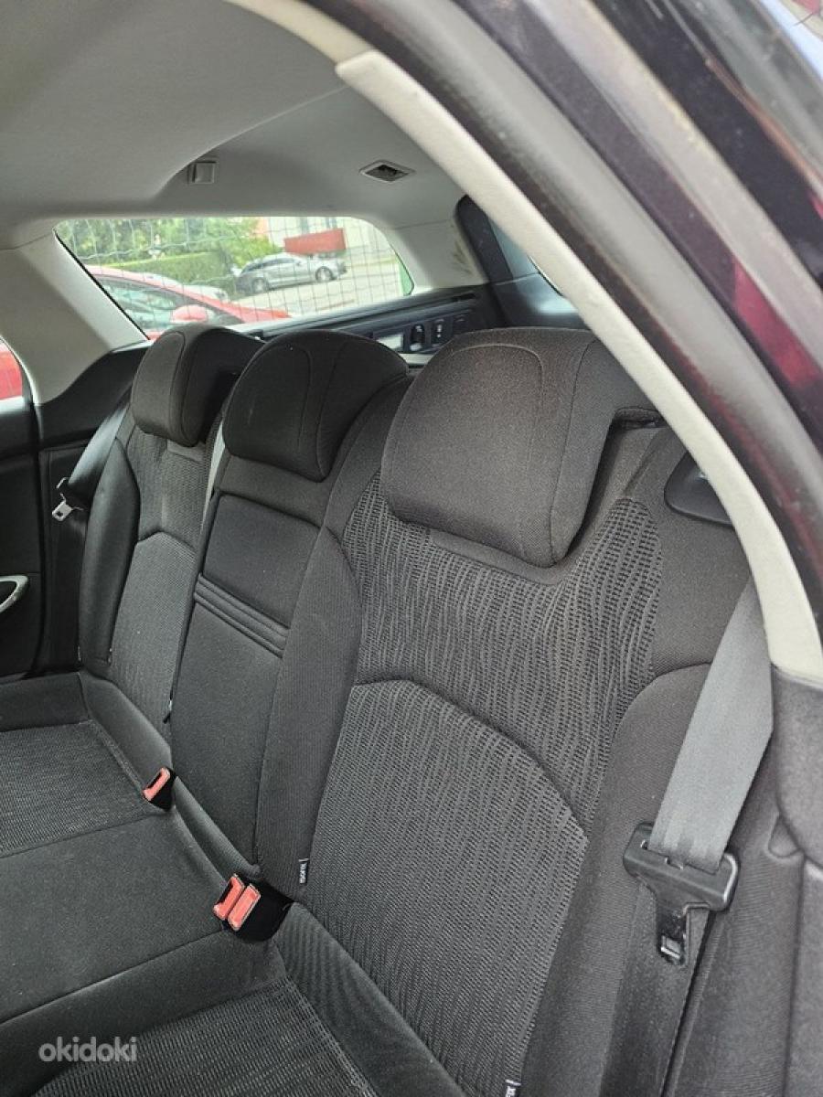 Melns Citroen C5 2012 Tallina, ar dzinēja tilpumu 2.00 L un nobraukumu 360 tūkst. km par 3500 €, foto 15 vietnē AUTOMOTO.COM.LV