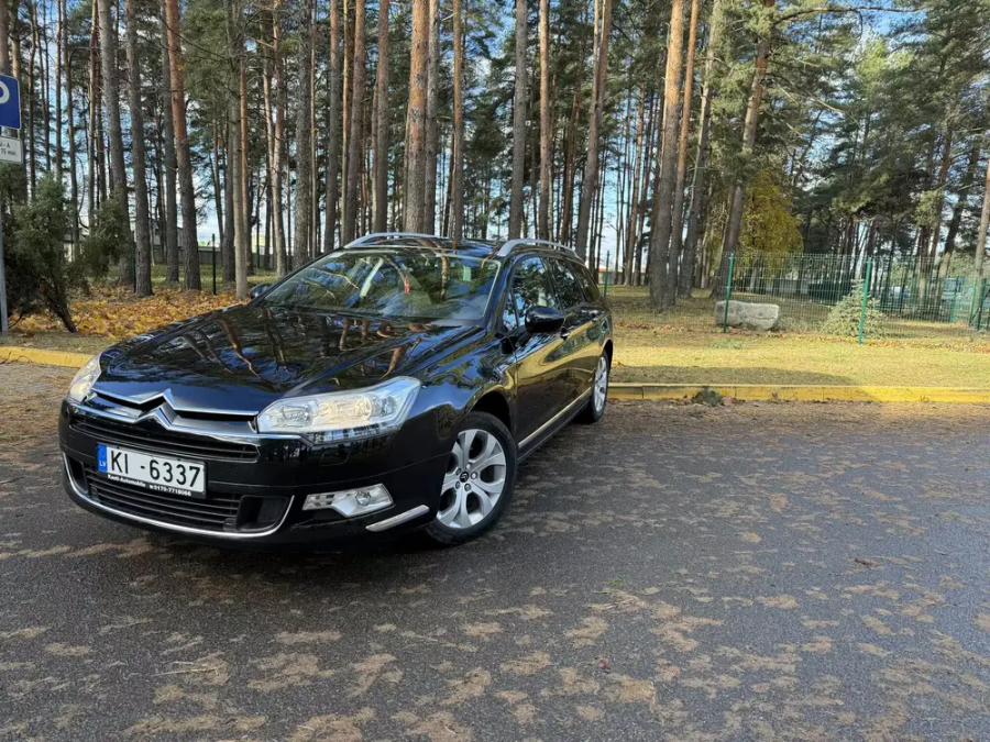 Melns Citroen C5 2012 Rīga, ar dzinēja tilpumu 1.60 L un nobraukumu 296 tūkst. km par 2100 €, foto 1 vietnē AUTOMOTO.COM.LV