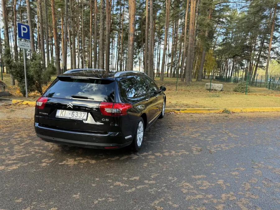 Melns Citroen C5 2012 Rīga, ar dzinēja tilpumu 1.60 L un nobraukumu 296 tūkst. km par 2100 €, foto 5 vietnē AUTOMOTO.COM.LV