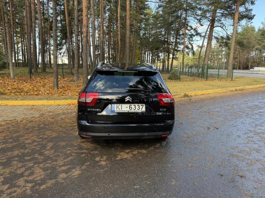 Melns Citroen C5 2012 Rīga, ar dzinēja tilpumu 1.60 L un nobraukumu 296 tūkst. km par 2100 €, foto 7 vietnē AUTOMOTO.COM.LV