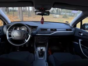 Melns Citroen C5 2012 Rīga, ar dzinēja tilpumu 1.60 L un nobraukumu 296 tūkst. km par 2100 €, foto 8 vietnē AUTOMOTO.COM.LV