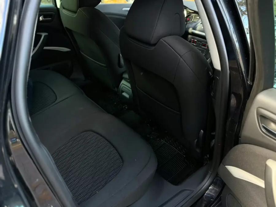 Melns Citroen C5 2012 Rīga, ar dzinēja tilpumu 1.60 L un nobraukumu 296 tūkst. km par 2100 €, foto 11 vietnē AUTOMOTO.COM.LV