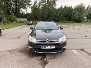 Melns Citroen C5 2012 Kauņa, ar dzinēja tilpumu 2.18 L un nobraukumu 320 tūkst. km par 3000 €, foto  vietnē AUTOMOTO.COM.LV