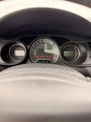 Melns Citroen C5 2012 Kauņa, ar dzinēja tilpumu 2.18 L un nobraukumu 320 tūkst. km par 3000 €, foto 6 vietnē AUTOMOTO.COM.LV