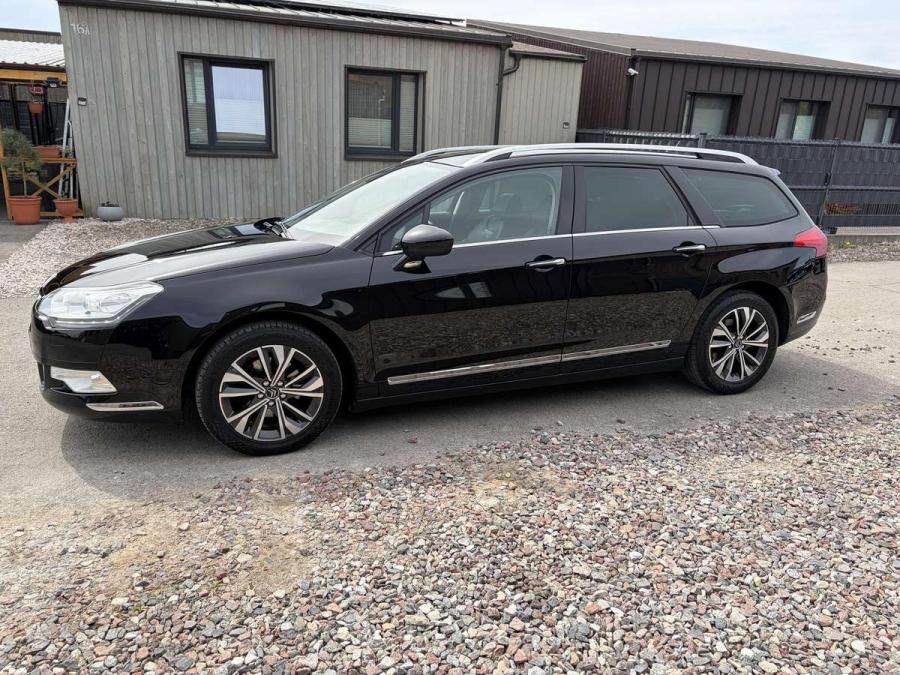 Melns Citroen C5 2012 Klaipėda, ar dzinēja tilpumu 2.00 L un nobraukumu 241 tūkst. km par 4200 €, foto 1 vietnē AUTOMOTO.COM.LV