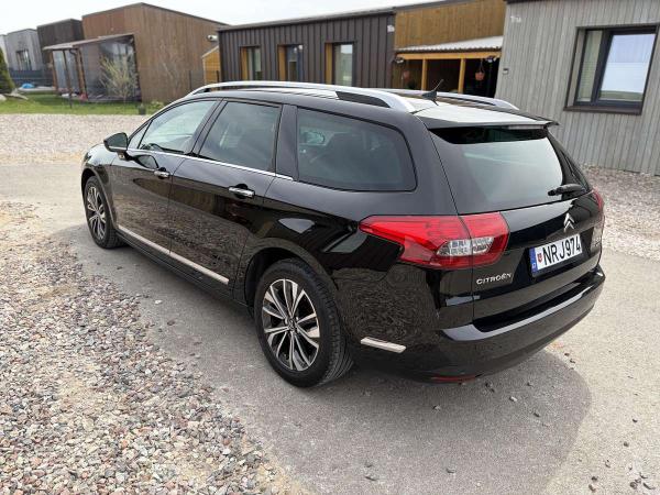 Melns Citroen C5 2012 Klaipėda, ar dzinēja tilpumu 2.00 L un nobraukumu 241 tūkst. km par 4200 €, foto 5 vietnē AUTOMOTO.COM.LV