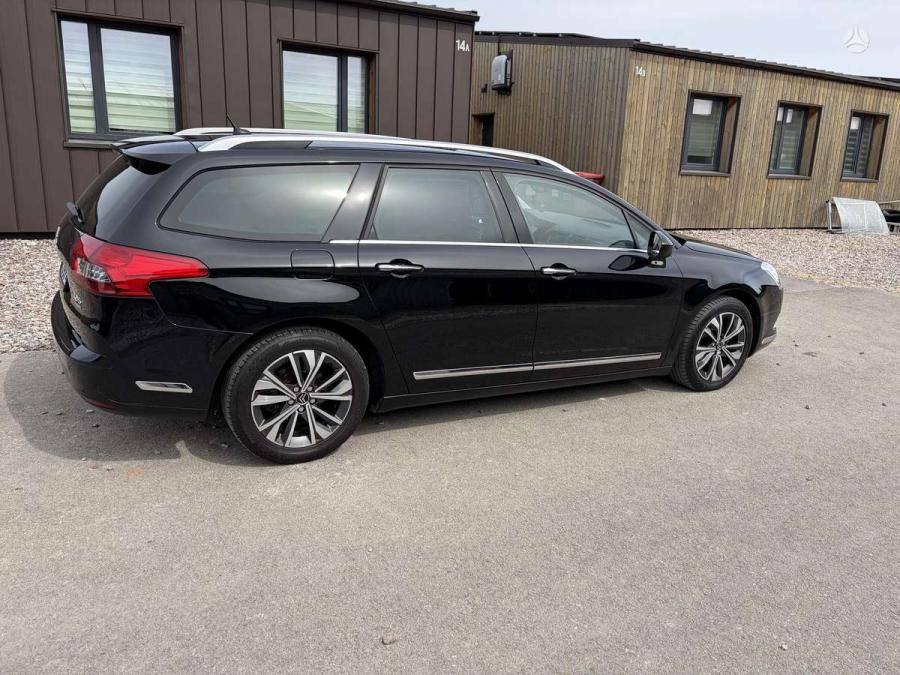 Melns Citroen C5 2012 Klaipėda, ar dzinēja tilpumu 2.00 L un nobraukumu 241 tūkst. km par 4200 €, foto 8 vietnē AUTOMOTO.COM.LV