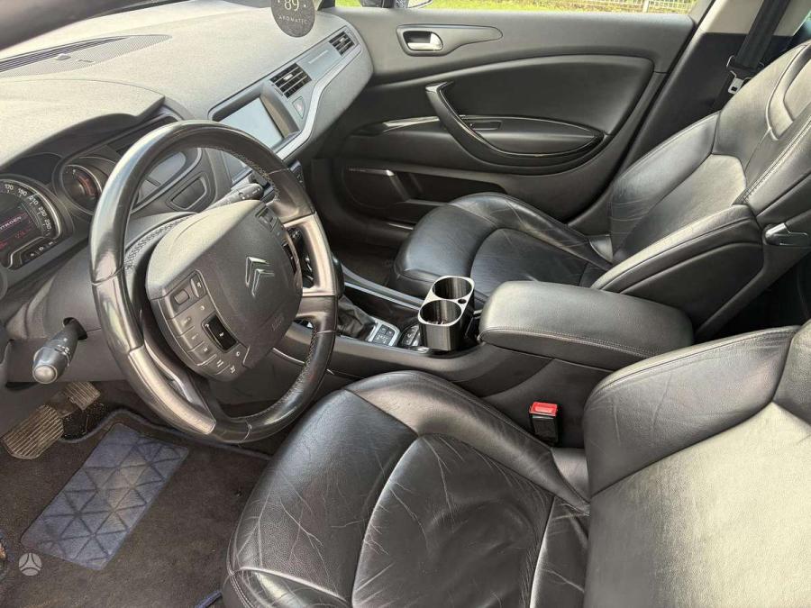 Melns Citroen C5 2012 Klaipėda, ar dzinēja tilpumu 2.00 L un nobraukumu 241 tūkst. km par 4200 €, foto 11 vietnē AUTOMOTO.COM.LV