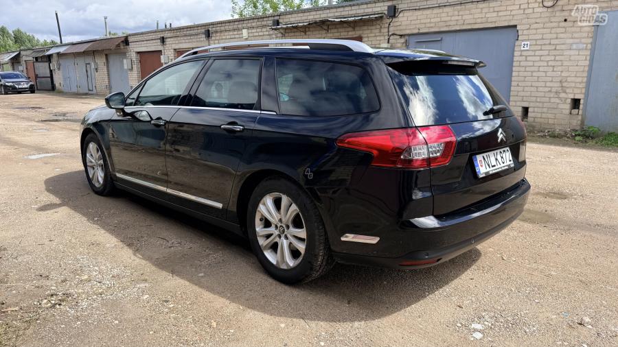 Black Citroen C5 2012 in Vilnius, with an engine capacity of 2.00 L and mileage of 259 thousand km for 3000 €, photo 6 on AUTOMOTO.COM.LV