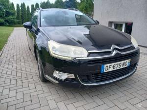 Black Citroen C5 2012 in Taurage, with an engine capacity of 2.00 L and mileage of 306 thousand km for 2150 €, photo 3 on AUTOMOTO.COM.LV