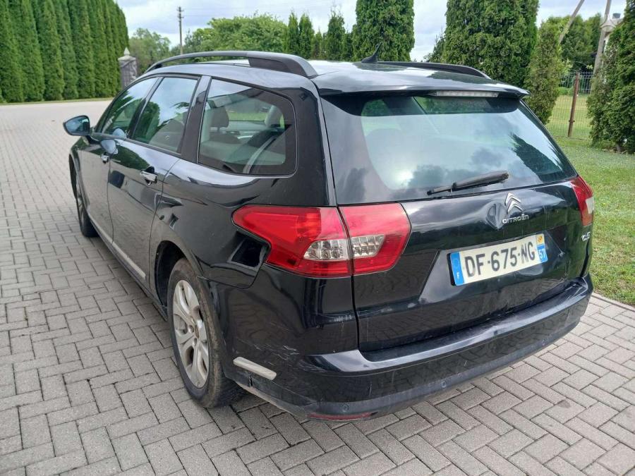 Black Citroen C5 2012 in Taurage, with an engine capacity of 2.00 L and mileage of 306 thousand km for 2150 €, photo 6 on AUTOMOTO.COM.LV