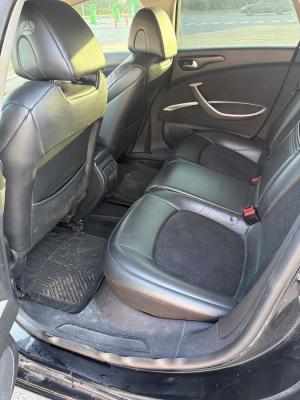 Melns Citroen C5 2012 Jonava, ar dzinēja tilpumu 1.60 L un nobraukumu 403 tūkst. km par 1900 €, foto 10 vietnē AUTOMOTO.COM.LV