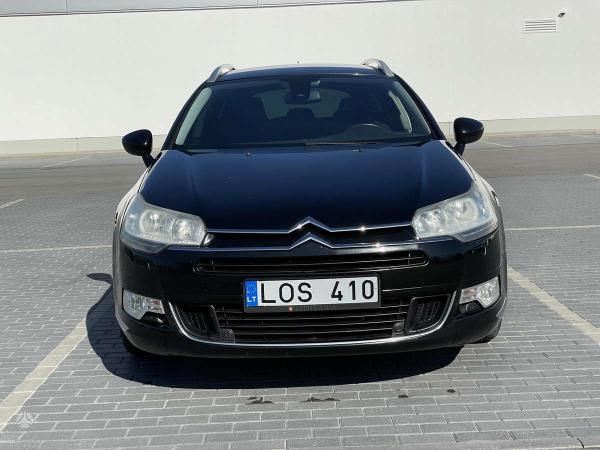 Black Citroen C5 2012 in Kaunas, with an engine capacity of 1.56 L and mileage of 338 thousand km for 1499 €, photo 3 on AUTOMOTO.COM.LV