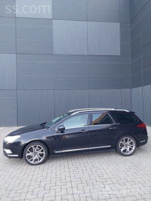 Melns Citroen C5 2012 Rīga, ar dzinēja tilpumu 2.20 L un nobraukumu 334 tūkst. km par 3350 €, foto 4 vietnē AUTOMOTO.COM.LV