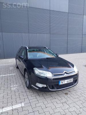 Melns Citroen C5 2012 Rīga, ar dzinēja tilpumu 2.20 L un nobraukumu 334 tūkst. km par 3350 €, foto 5 vietnē AUTOMOTO.COM.LV
