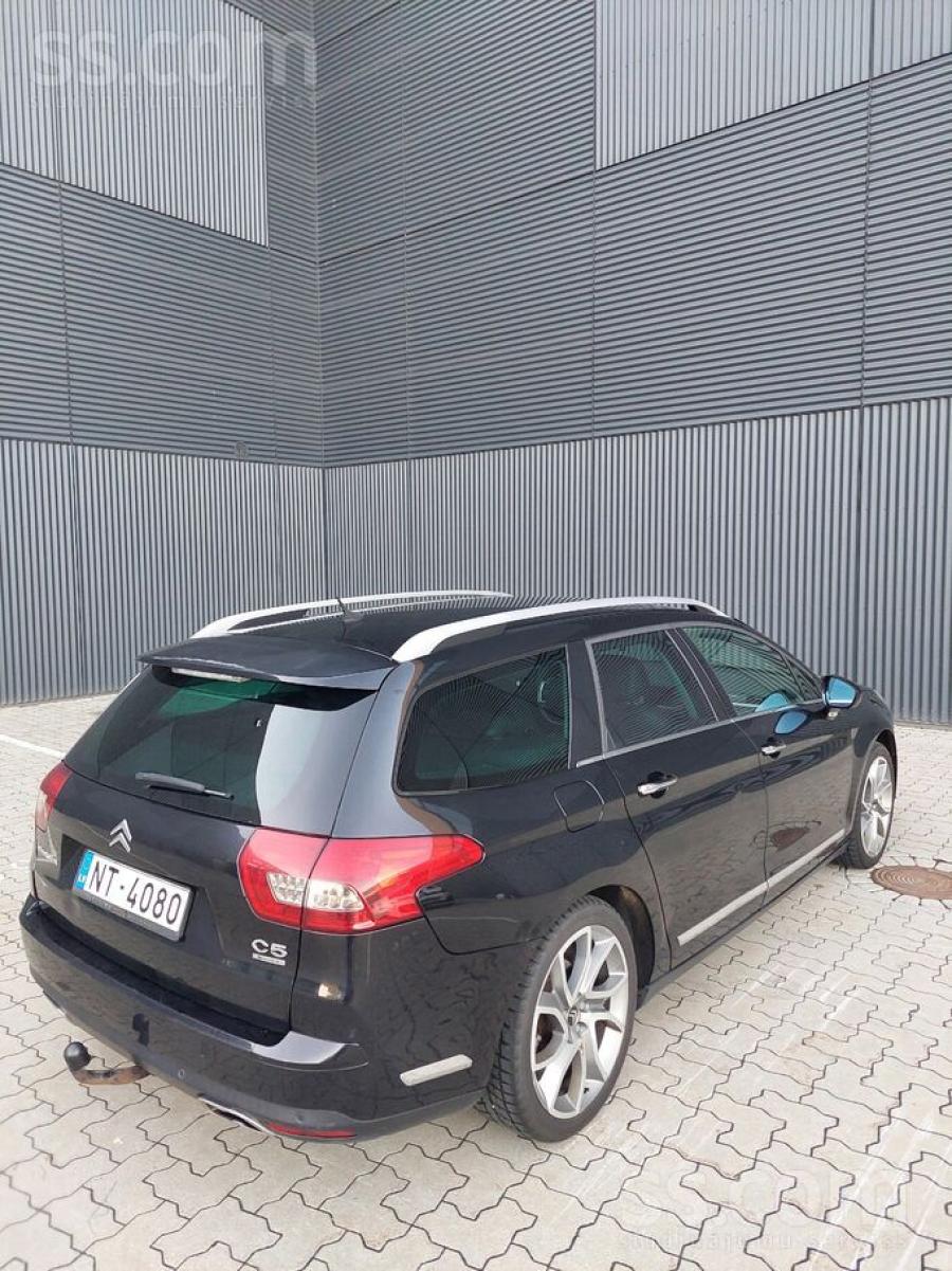 Melns Citroen C5 2012 Rīga, ar dzinēja tilpumu 2.20 L un nobraukumu 334 tūkst. km par 3350 €, foto 11 vietnē AUTOMOTO.COM.LV