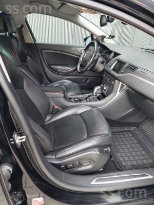 Melns Citroen C5 2012 Rīga, ar dzinēja tilpumu 2.20 L un nobraukumu 334 tūkst. km par 3350 €, foto 13 vietnē AUTOMOTO.COM.LV