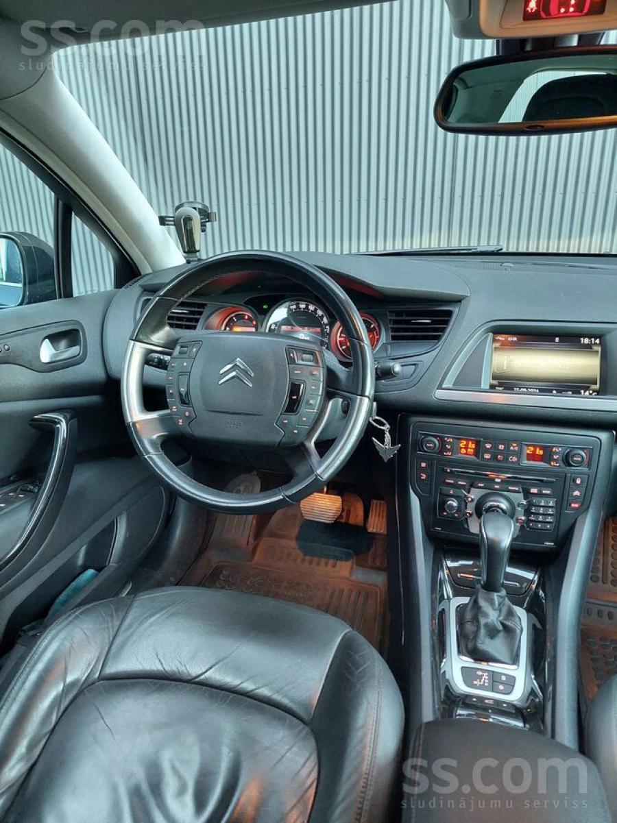 Melns Citroen C5 2012 Rīga, ar dzinēja tilpumu 2.20 L un nobraukumu 334 tūkst. km par 3350 €, foto 20 vietnē AUTOMOTO.COM.LV