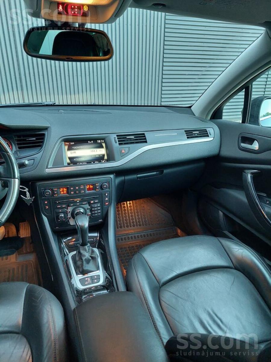 Melns Citroen C5 2012 Rīga, ar dzinēja tilpumu 2.20 L un nobraukumu 334 tūkst. km par 3350 €, foto 21 vietnē AUTOMOTO.COM.LV