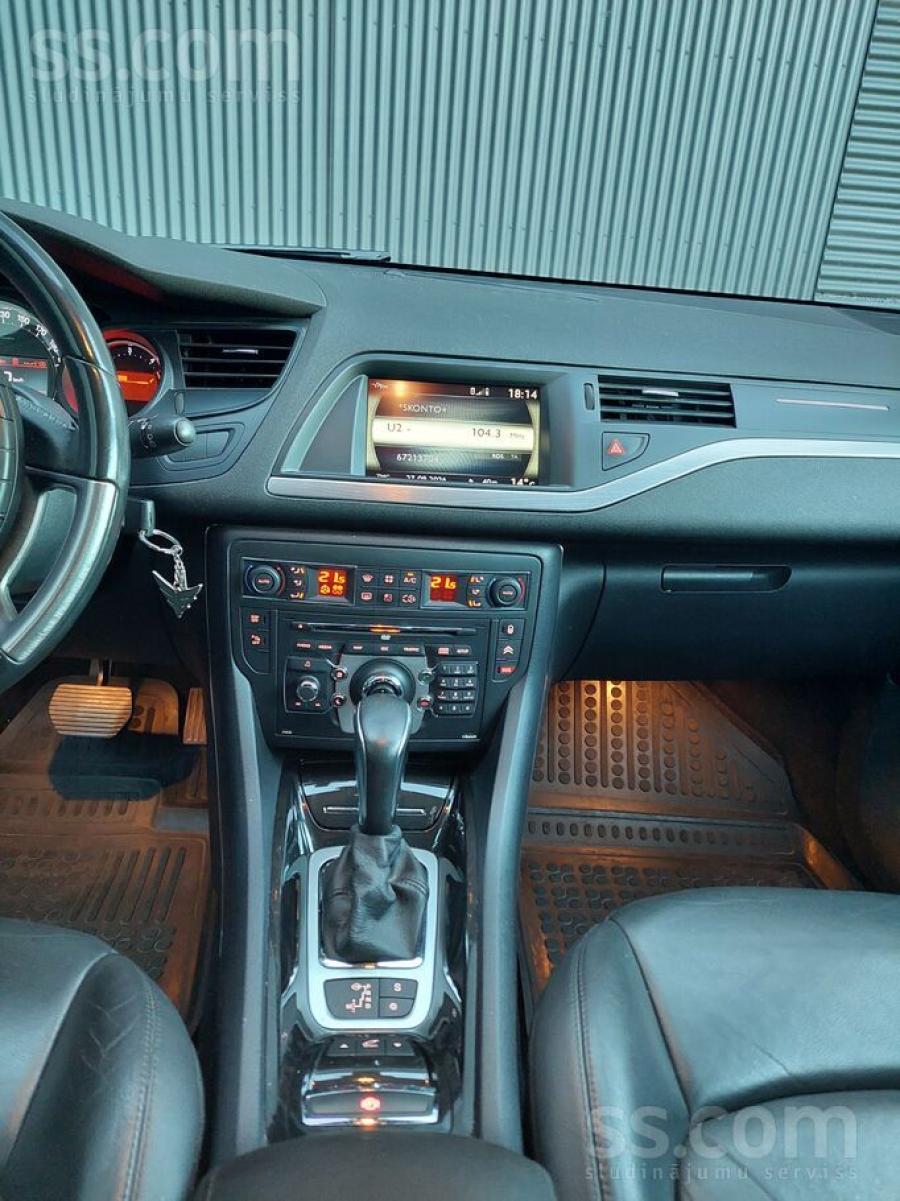 Melns Citroen C5 2012 Rīga, ar dzinēja tilpumu 2.20 L un nobraukumu 334 tūkst. km par 3350 €, foto 25 vietnē AUTOMOTO.COM.LV