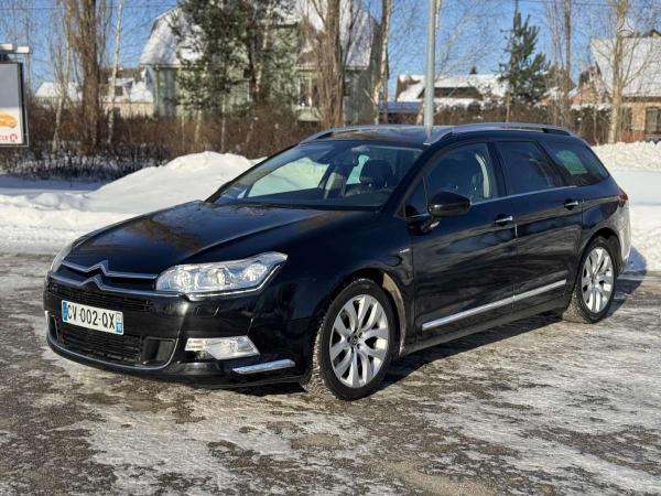 Black Citroen C5 2013 in Taurage, with an engine capacity of 2.00 L and mileage of 24 thousand km for 3900 €, photo 1 on AUTOMOTO.COM.LV