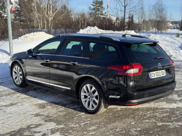 Melns Citroen C5 2013 Tauragė, ar dzinēja tilpumu 2.00 L un nobraukumu 243 tūkst. km par 3900 €, foto 5 vietnē AUTOMOTO.COM.LV