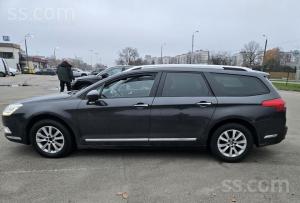 Черный Ситроен С5 2013 в Рига, объемом двигателя 1.60 л и пробегом 0 тыс. км за 3200 €, фото 5 на AUTOMOTO.COM.LV