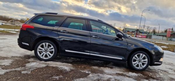 Black Citroen C5 2013 in Riga, with an engine capacity of 2.00 L and mileage of 241 thousand km for 5850 €, photo 6 on AUTOMOTO.COM.LV
