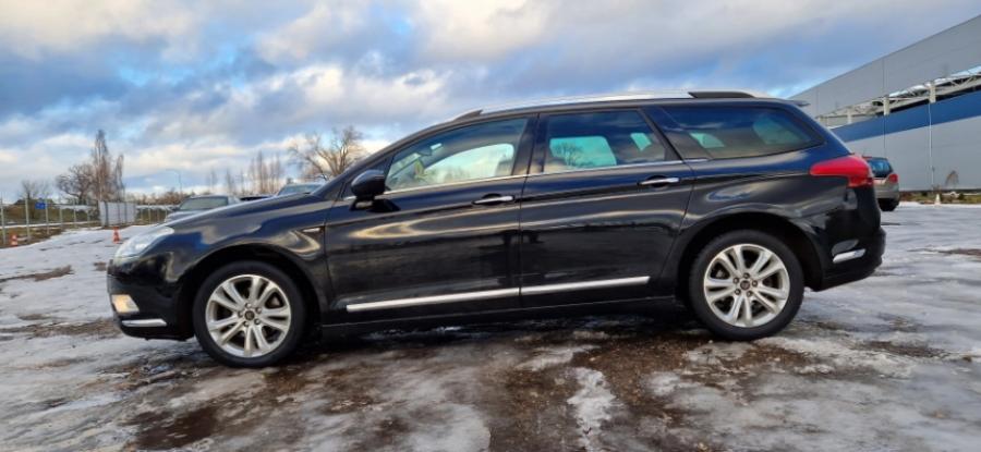 Melns Citroen C5 2013 Rīga, ar dzinēja tilpumu 2.00 L un nobraukumu 241 tūkst. km par 5850 €, foto 3 vietnē AUTOMOTO.COM.LV
