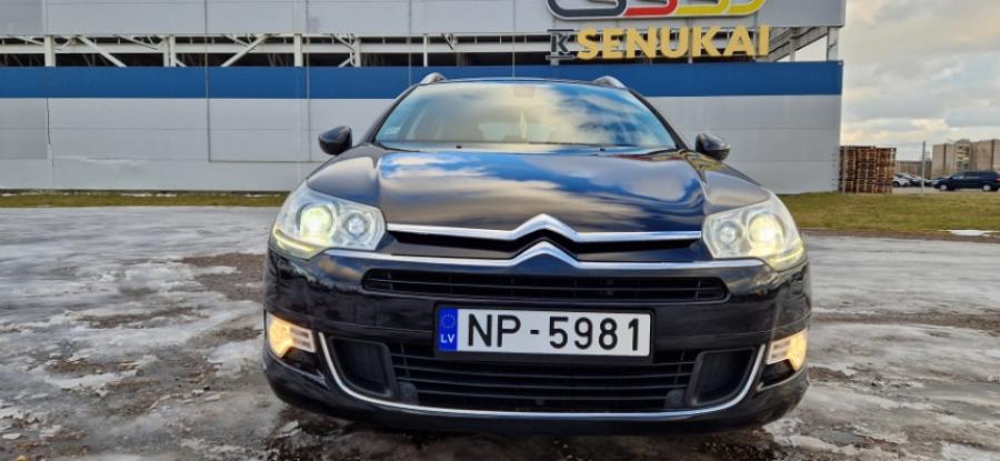 Melns Citroen C5 2013 Rīga, ar dzinēja tilpumu 2.00 L un nobraukumu 241 tūkst. km par 5850 €, foto 9 vietnē AUTOMOTO.COM.LV