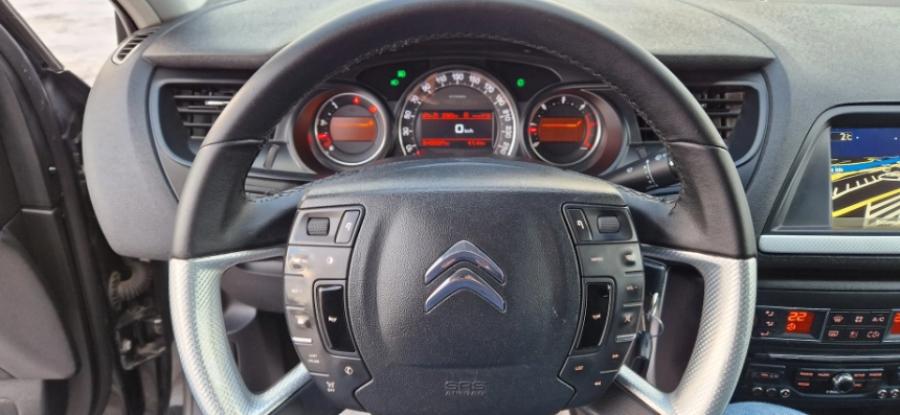Melns Citroen C5 2013 Rīga, ar dzinēja tilpumu 2.00 L un nobraukumu 241 tūkst. km par 5850 €, foto 13 vietnē AUTOMOTO.COM.LV